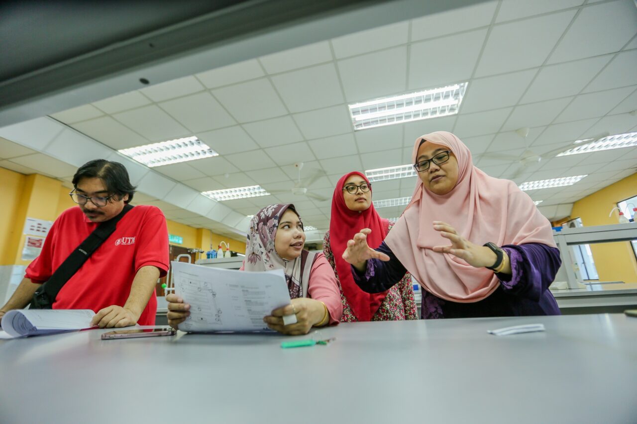 Virtual Lab as Future Education in UTM | Hasmerya Maarof